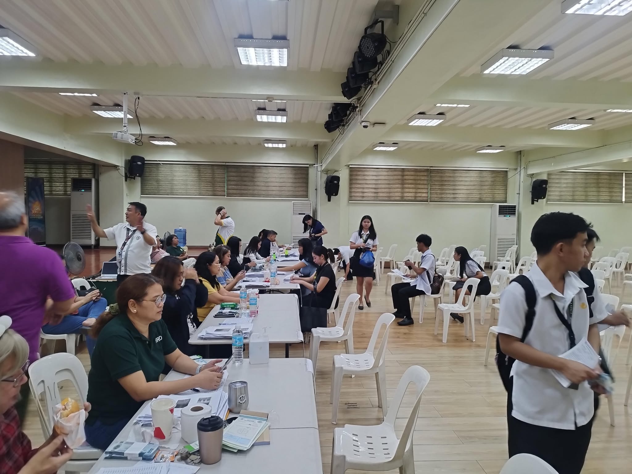 𝐇𝐀𝐏𝐏𝐄𝐍𝐈𝐍𝐆 𝐍𝐎𝐖: On-going SAP distribution to all officially enrolled ...