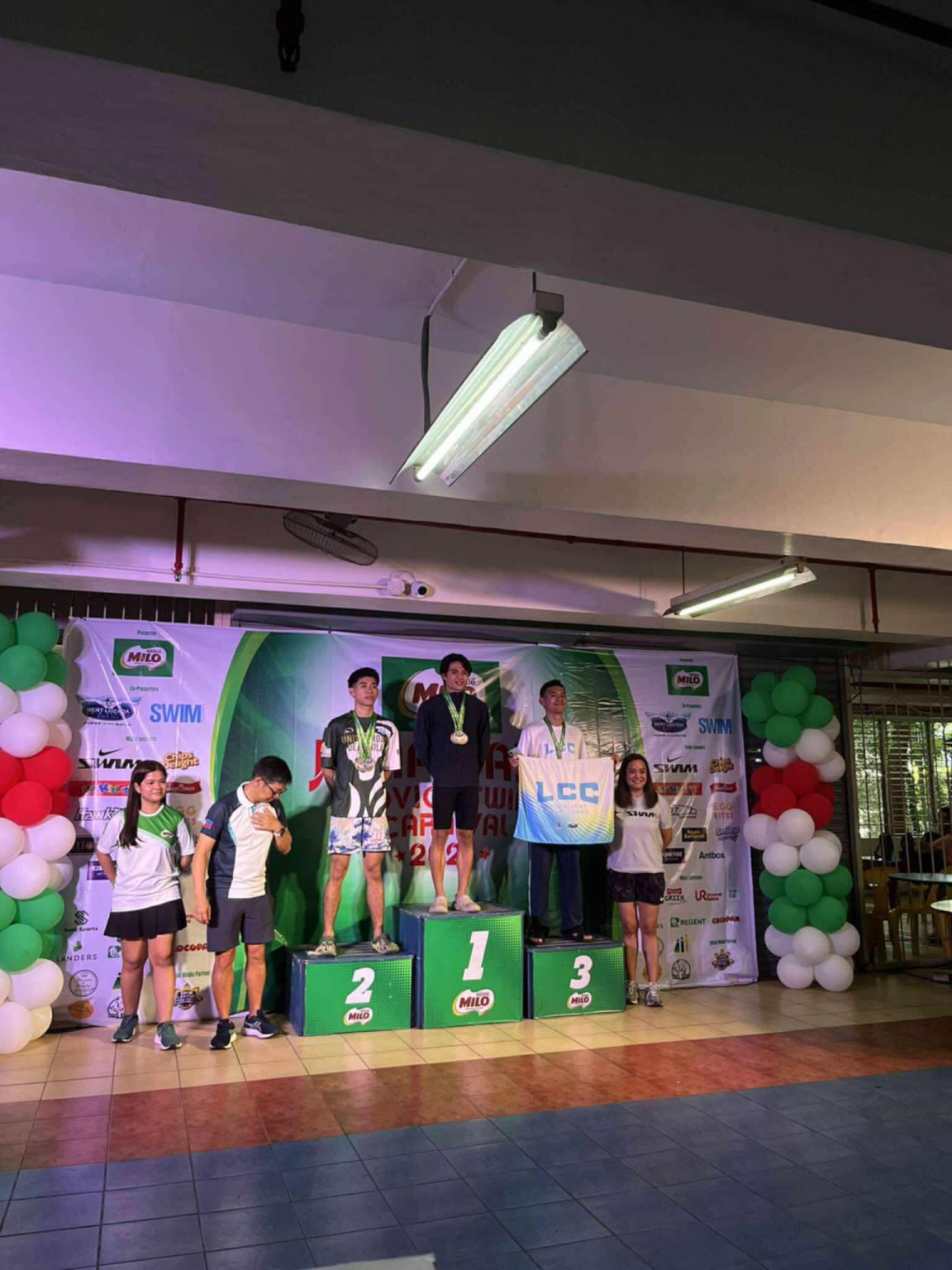 𝑼𝑫𝑴 𝑴𝒆𝒓𝒍𝒊𝒐𝒏 𝑺𝒘𝒊𝒎𝒎𝒊𝒏𝒈 𝑻𝒆𝒂𝒎 𝑴𝒂𝒌𝒆𝒔 𝑾𝒂𝒗𝒆𝒔! – Universidad de Manila
